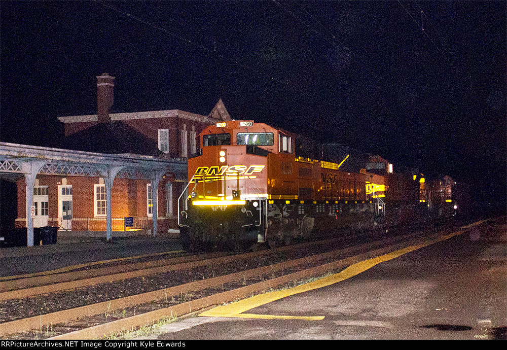 BNSF SD70ACe #9260 on K041-11